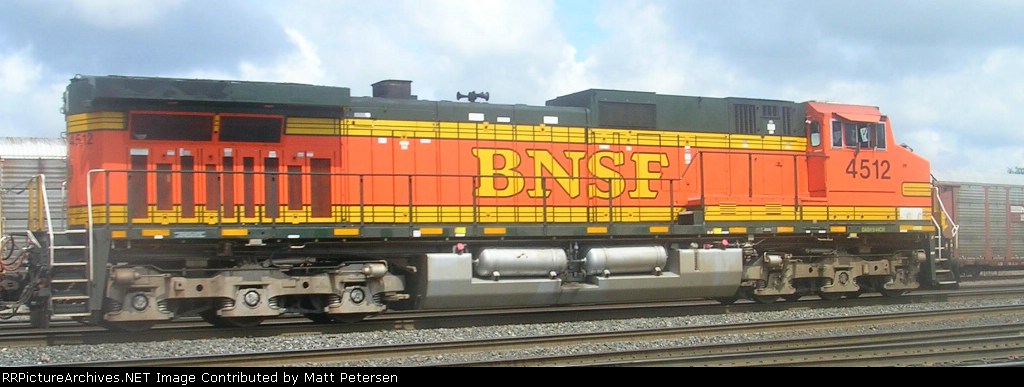 BNSF 4512